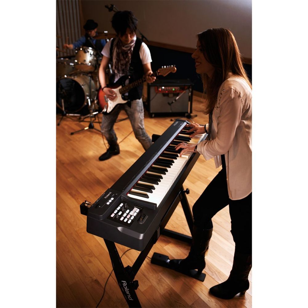 Piano Digital 64 Teclas RD-64 - Roland | Pianos | Ninja Som Grupo ...